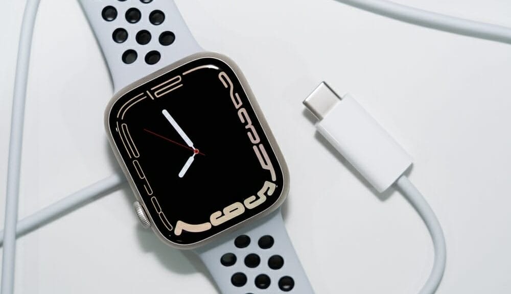 Reasons Why Everyone Is Praising The New Apple Watch Series 9 ...